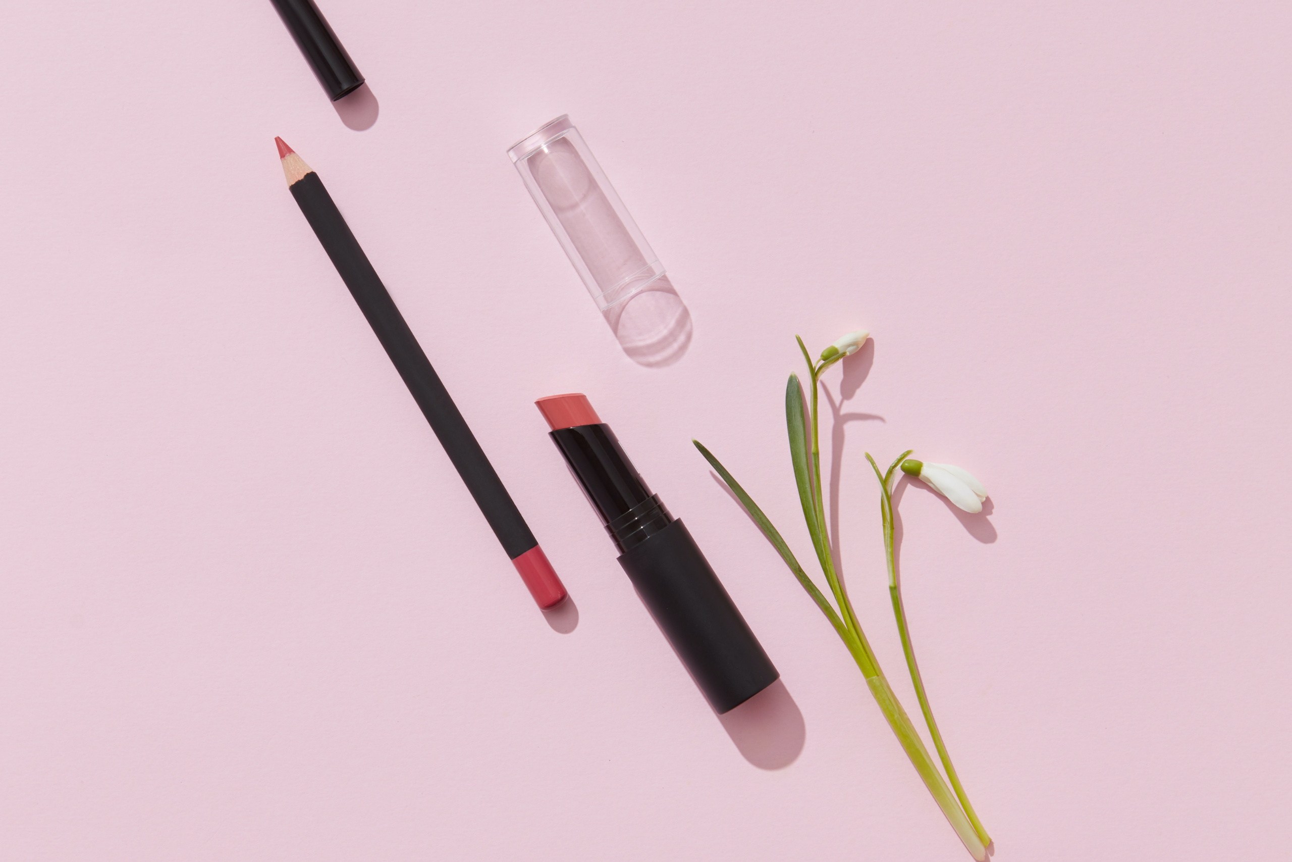 How To Build A Starter Makeup Kit – Secret Skin